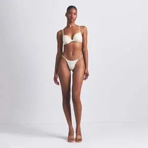 SKIMS Nipple Wireless Push Up Bra | | Ultimate
