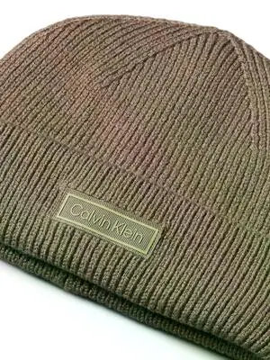 Calvin Klein Ribbed Logo-patch Beanie