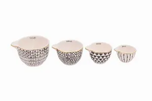 STORIED HOME White Stoneware Measuring Cups With Gold Electroplating - Black