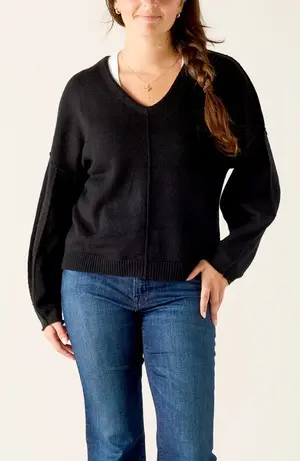 VOYAGEUR BY MERSEA Lugano Cashmere V-neck Sweater