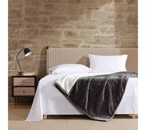 Eddie Bauer Mountain Valley Grey Plush 50'x70' Heated Throw