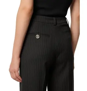 Tresse Paxtona Pinstriped Pants