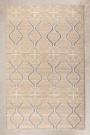 GAURI KOHLI Isaa Rug - Warm Ivory Tones With Geometric Diamond Pattern In Soft Gray