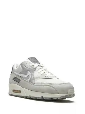Nike Air Max 90 Sneakers