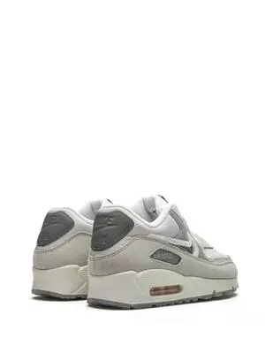 Nike Air Max 90 Sneakers