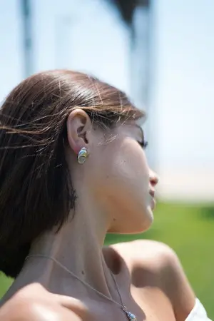 CLASSICHARMS Lexi Crystal Seashell Stud Earrings - Silver