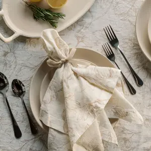 CG HUNTER Blush Lilies Tablecloth