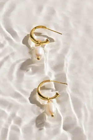 KATIE LOXTON Pearl Lustre Hoop Earrings