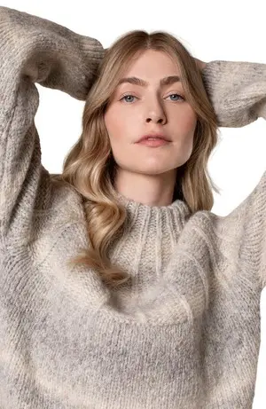 CELTIC & CO. Sunbeam Stitch Yoke Sweater