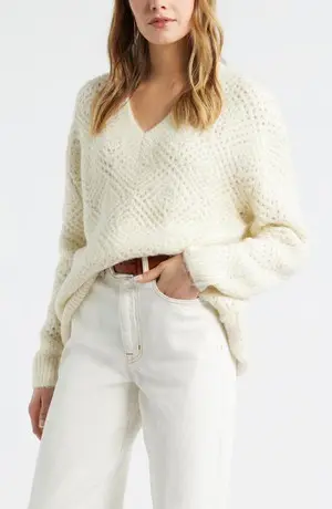 Treasure & Bond Diamond Stitch V-neck Sweater - Ivory Dove