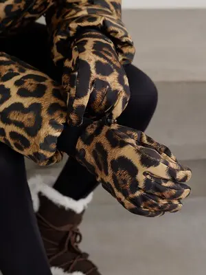 Goldbergh Softy Jaguar-print Ski Gloves