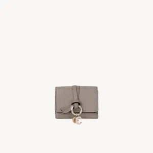 Chloé Mini Alphabet Tri-fold In Grained Leather Single - Cashmere Grey