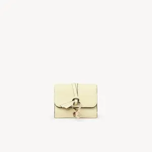 Chloé Small Alphabet Tri-fold In Grained Leather Single - Porcelain Yellow