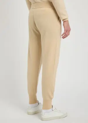 AURELIEN Leisure Tapered-leg Cashmere Sweatpants