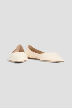STUART WEITZMAN Emilia Leather Point-toe Flats - Ivory