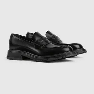 Gucci Leather Loafer With Tonal Logo
