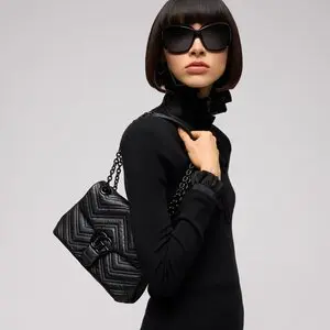 Gucci Gg Marmont Small Shoulder Bag - Black
