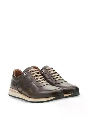 LOTTUSSE Lace-up Flat Sneakers