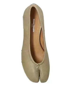 MAISON MARGIELA Tabi Block Heel Pumps - Gold