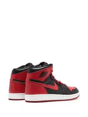 JORDAN 1 Retro Sneakers - Black