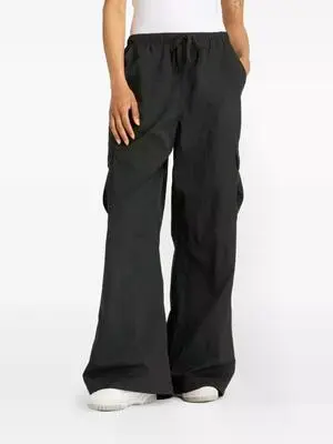 NEW BALANCE Crinkle Woven Cargo Pants