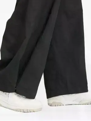 NEW BALANCE Crinkle Woven Cargo Pants