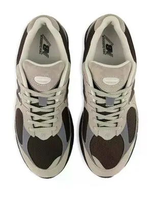 NEW BALANCE 2002r Sneakers