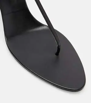 CHRISTEN Mono Strap Leather Thong Sandals