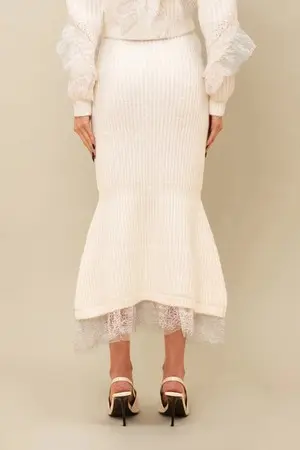 CONTESSA MILLS Wool Knit Lace-trimmed Skirt