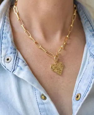 ERIN MCDERMOTT JEWELRY Hammered Heart Toggle Chain Necklace