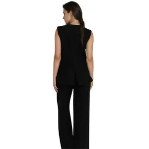 AKALIA Hirea Vest Coat