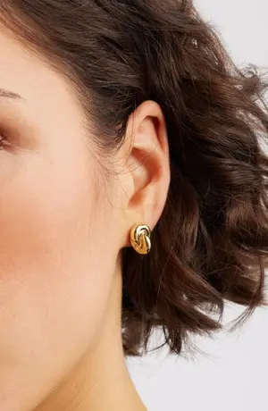 Nordstrom Knot Stud Earrings - Gold
