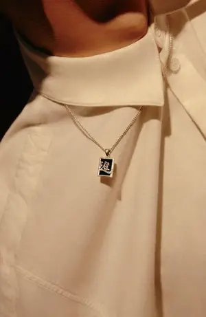 LOUPN Ascend Pendant Necklace