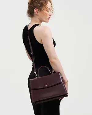 FABLE ENGLAND Structured Medium Tote - Cherry