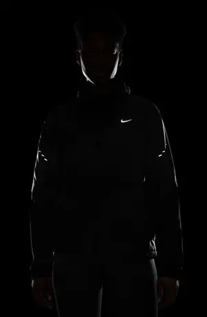 Nike Swift Therma-fit Running Jacket - 010 Black/refsil