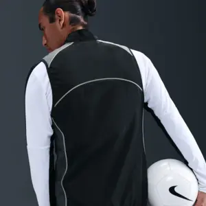 Nike Strike+ Repel Soccer Vest