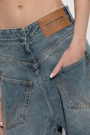 Vetements Vintage-effect Jeans
