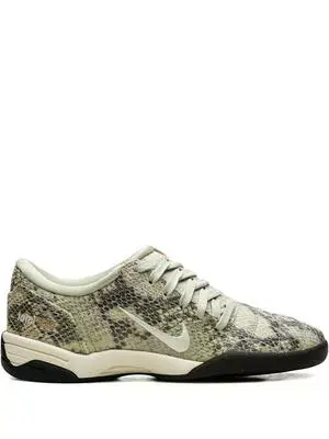 Nike Total 90 Lace-up Sneakers - Neutrals