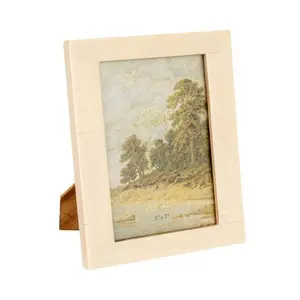 STORIED HOME Resin Photo Frame - White