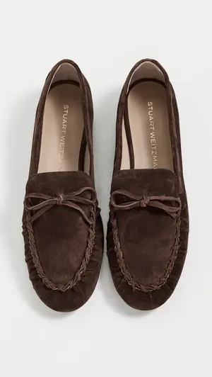 STUART WEITZMAN Britt Bow Loafers - Walnut