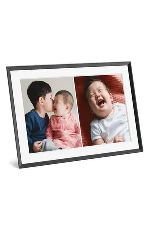 AURA FRAMES Carver 10-inch Hd Digital Photo Frame With Mat