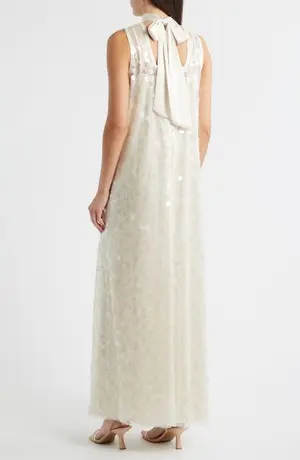 Julia Jordan Sequin Embellished Sleeveless Evening Dress