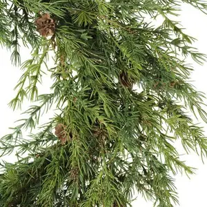 CG HUNTER 28" Artificial Pine Wreath With Pinecones