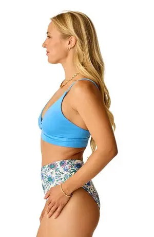 Carve Designs Lani Pocket Compression Bottom - Cloud Multifloral