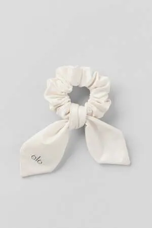 Alo Yoga Airlift Rhythm Scrunchie - Ivory