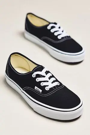 VANS Authentic Low-top Sneakers - Black