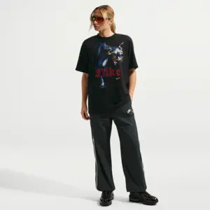 Nike Sportswear Essentials Loose T-shirt