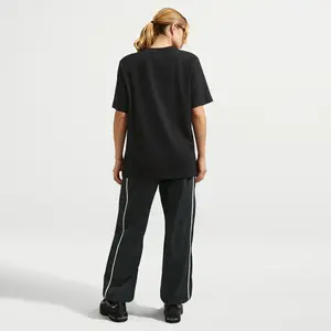 Nike Sportswear Essentials Loose T-shirt