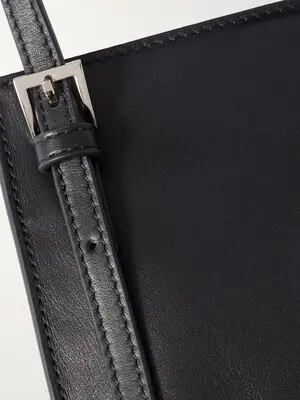 ST. AGNI 90s Leather Shoulder Bag - Black