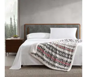 Eddie Bauer Mountain Village 50'x60' Knit Throw